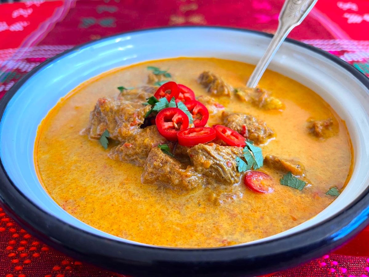 Maak zelf je Indonesische sambal badjak | Recept - Indonesisch Koken ...