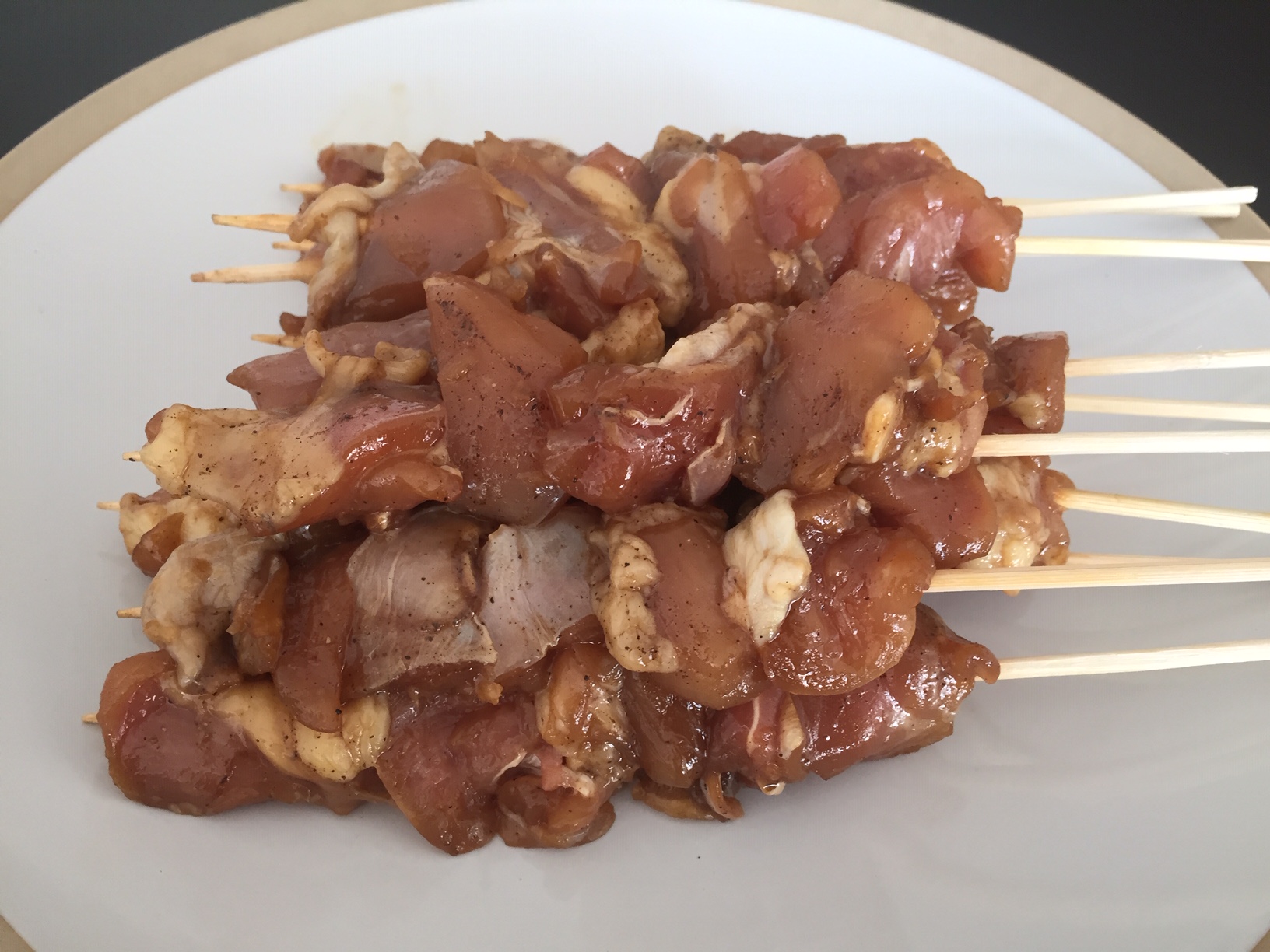 Sate ayam: maak zelf de lekkerste kipsaté | Recept - Indonesisch Koken ...